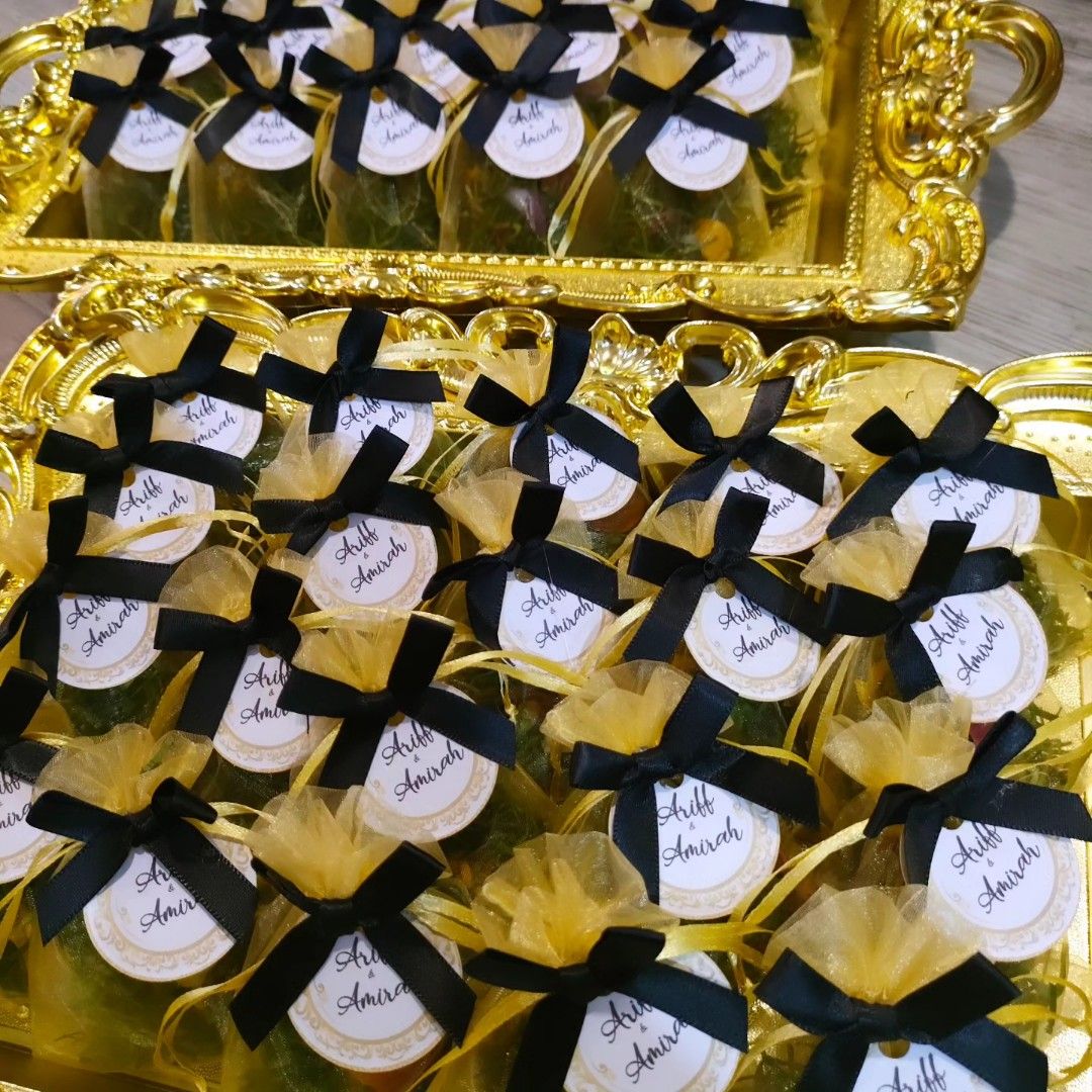 Bunga Rampai - Gold pouch, Hobbies & Toys, Stationery & Craft, Handmade ...