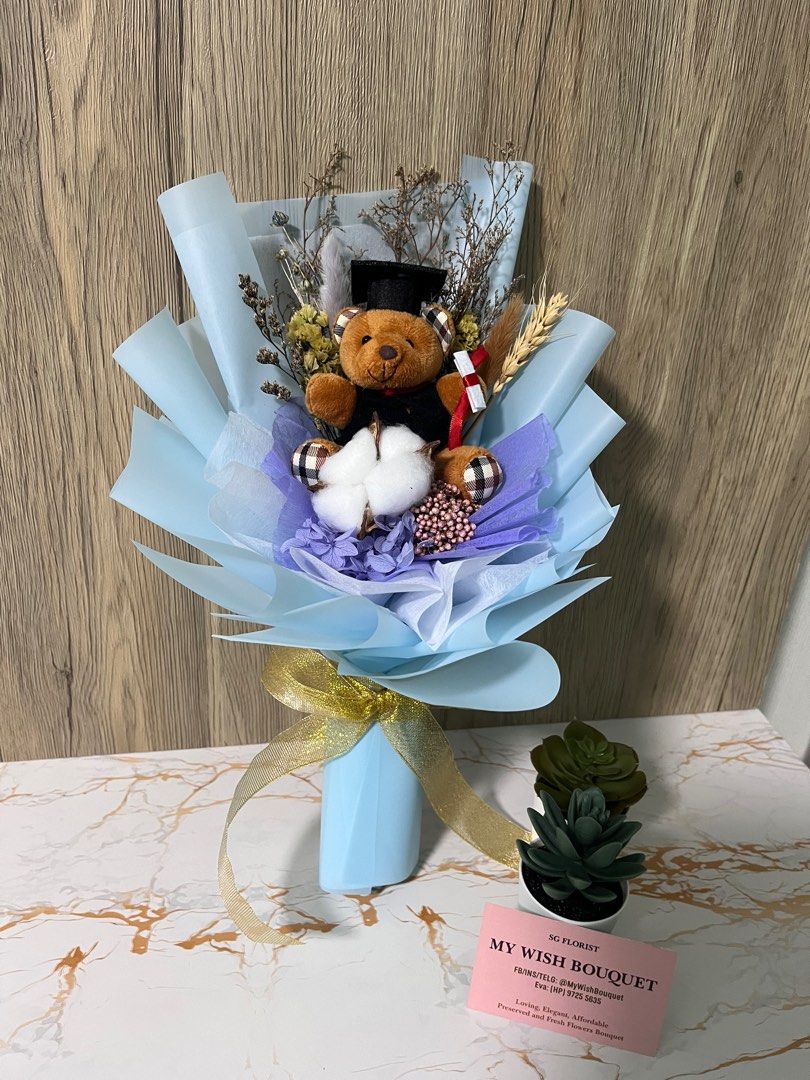 Customisable Graduation Bear Bouquet for convocation, Hobbies & Toys ...