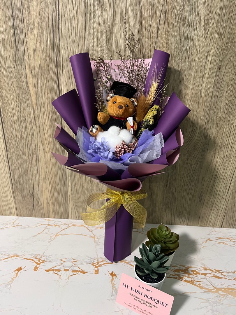 Customisable Graduation Bear Bouquet for convocation, Hobbies & Toys ...