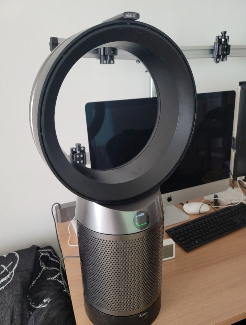 Dyson Pure Cool (DP04) Purifying Desk Fan 座枱式二合一智能空氣淨化風扇, 家庭電器, 空氣清新機及抽濕機 - Carousell