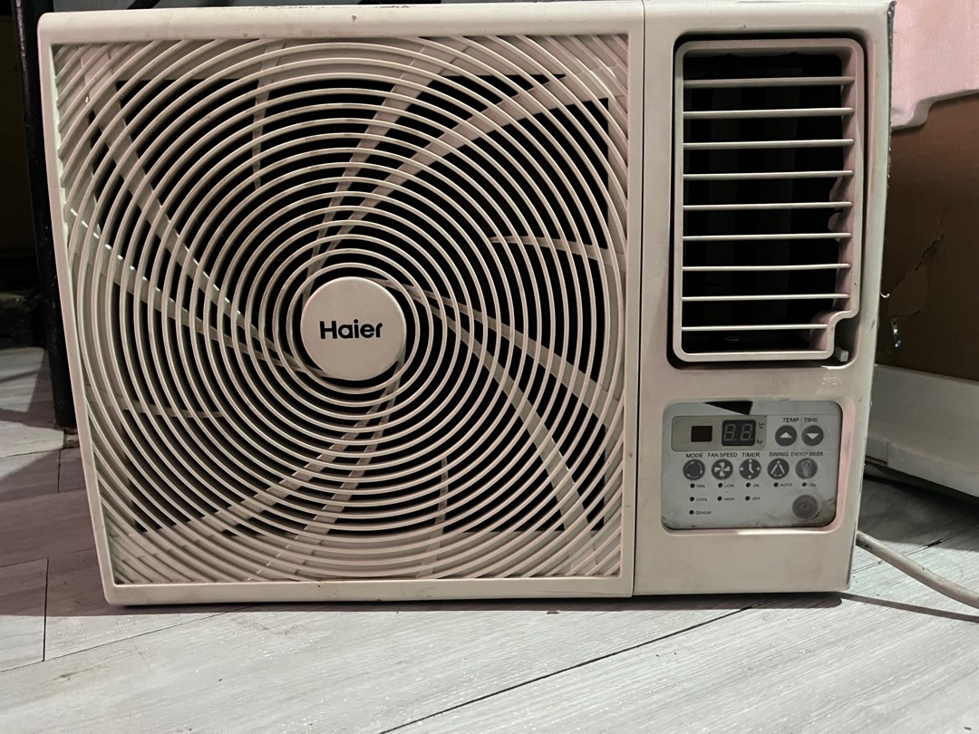 Haier window type aircon 1hp, TV & Home Appliances, Air Conditioning ...