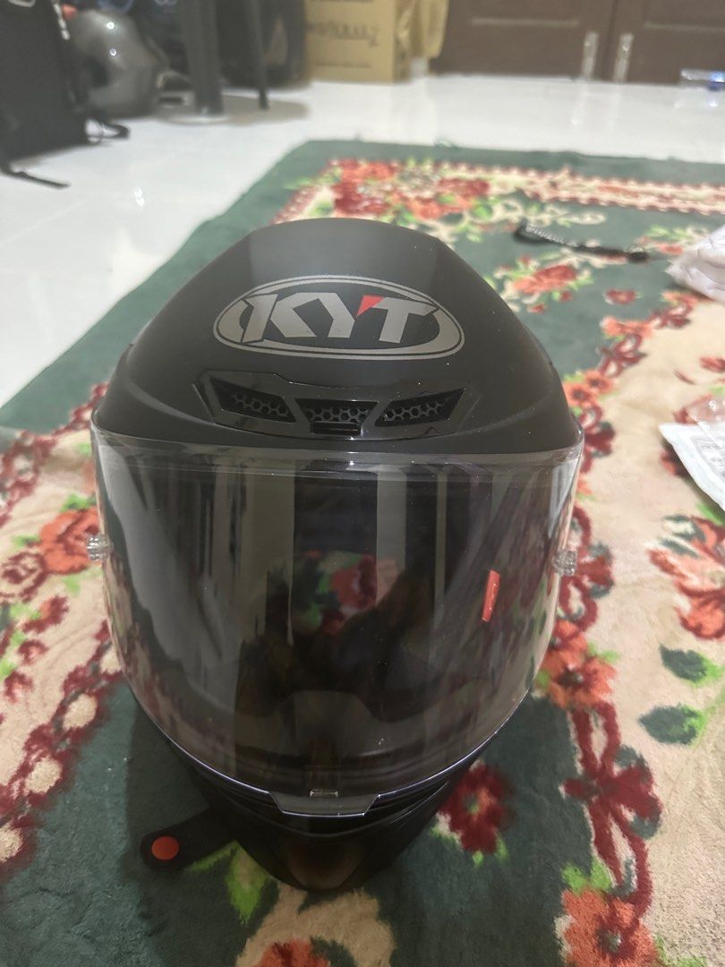 Kyt ttc matte black, Motorbikes on Carousell