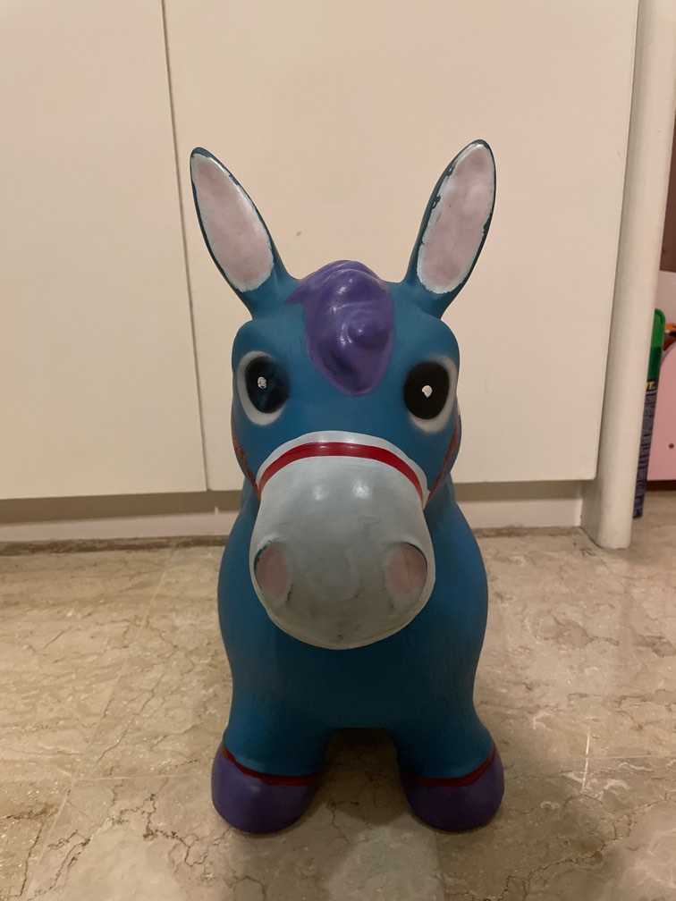 Mainan kuda kudaan karet, Bayi & Anak, Mainan & Baby Walker di Carousell