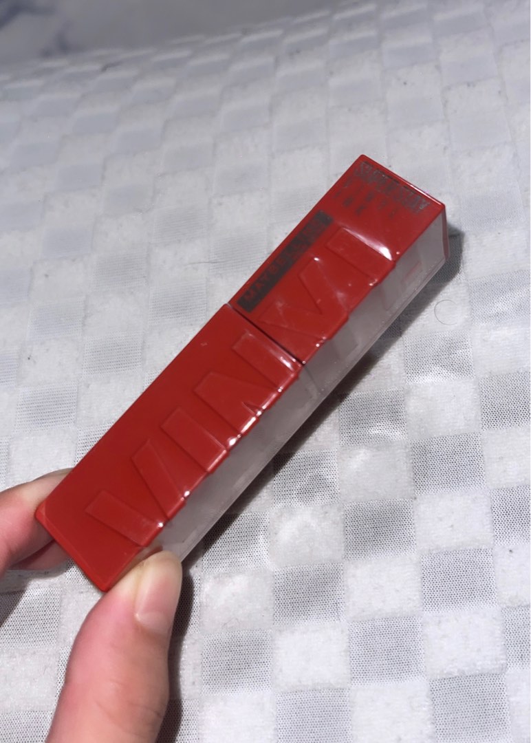 Maybelline Superstay Vinyl Ink in the shade Risky, Beauty & Personal ...