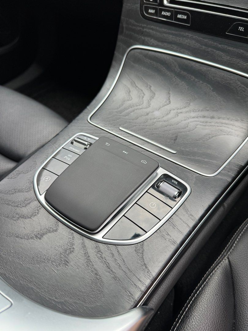 Mercedes Benz Ash Wood Grain Centre console with mouse pad touch pad ...