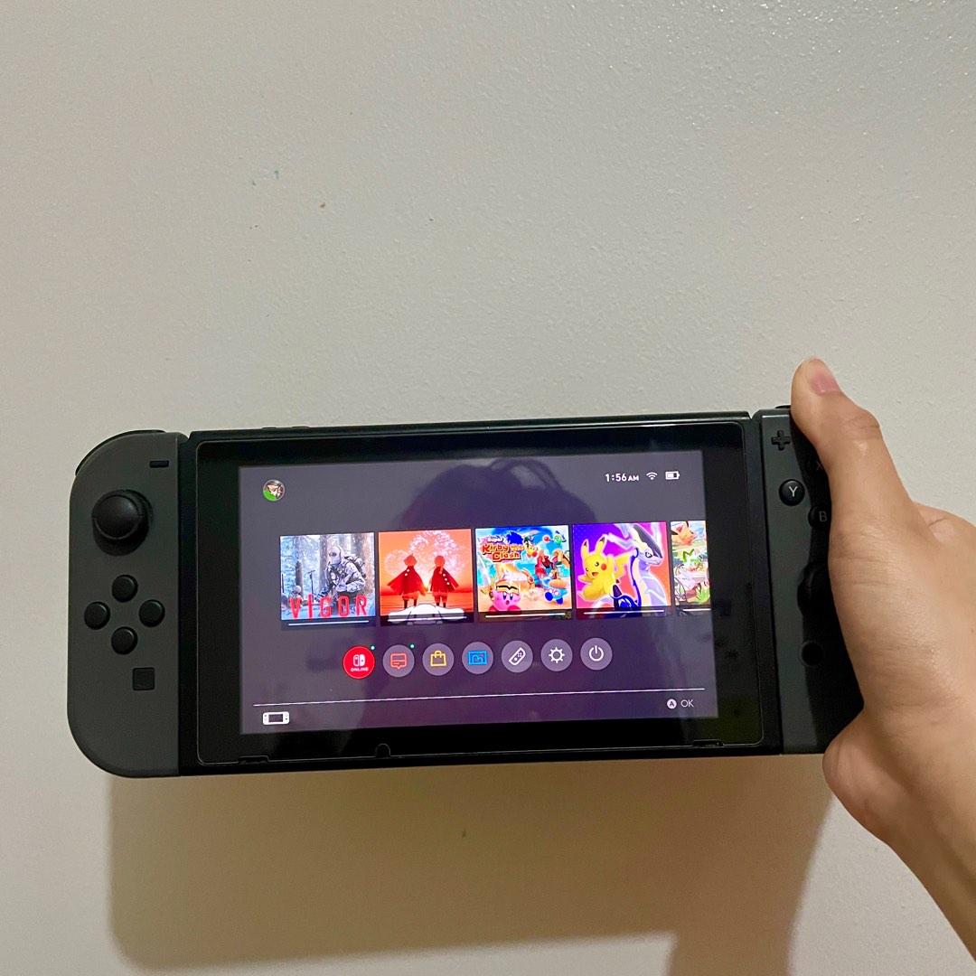 Nintendo Switch V2 Grey Variant Complete with Box, Freebies, and 14 ...