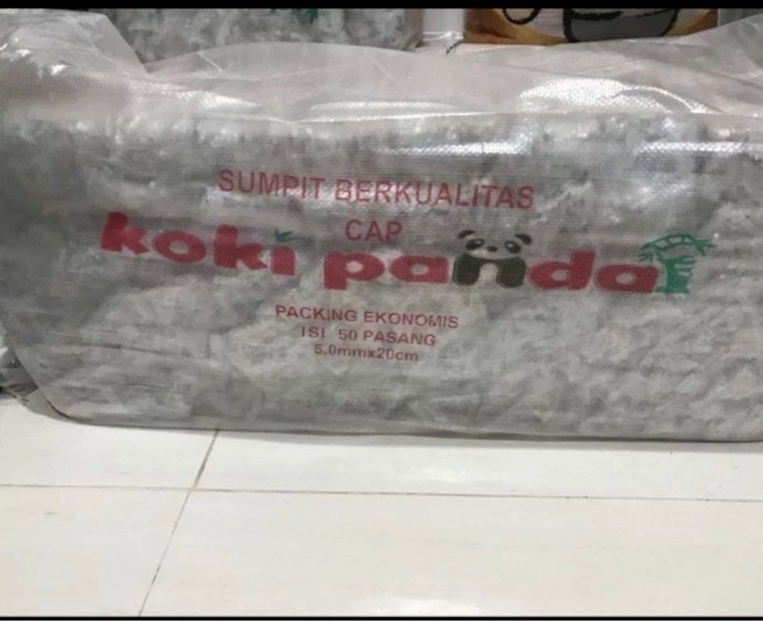 sumpit koki panda 1 bal, Makanan & Minuman, Snek di Carousell