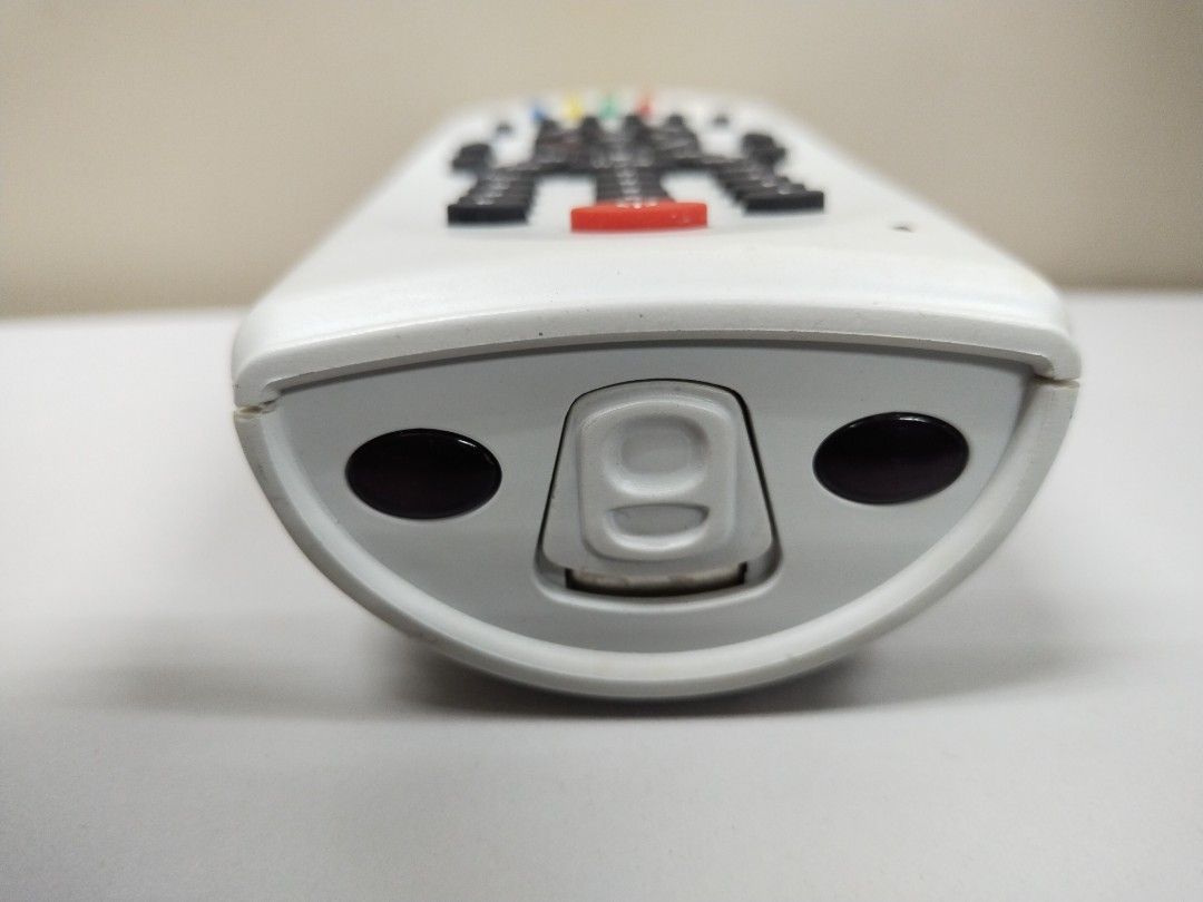 The Simpsons 6 In 1 Universal Remote Control Duff Beer Can, Hobbies ...