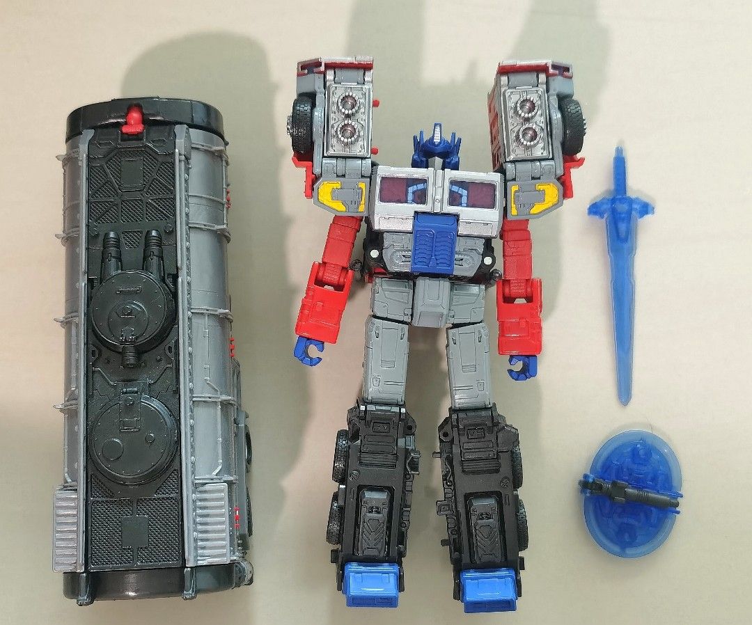 Transformers Legacy G2 Optimus Prime, Hobbies & Toys, Toys & Games on ...