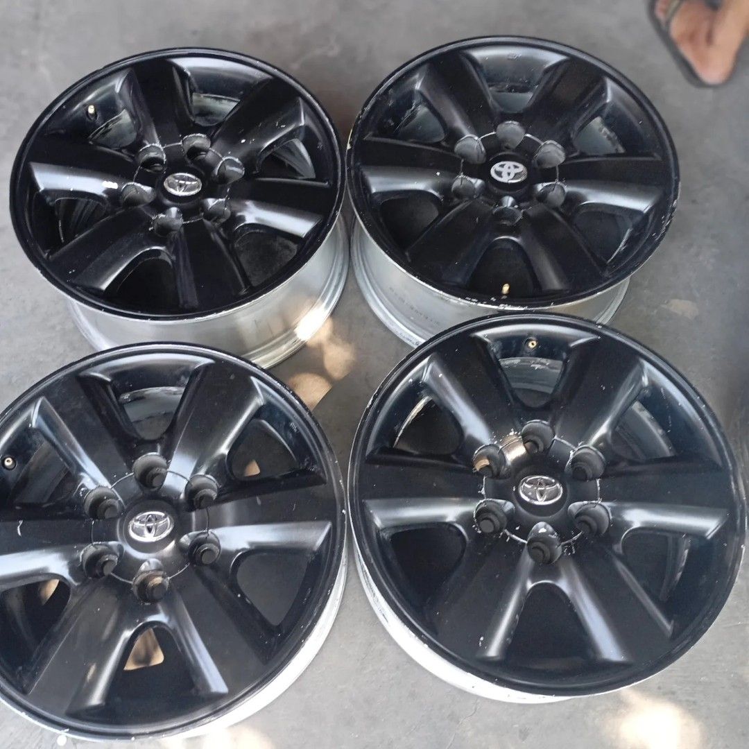 Velg Mobil oem original Toyota Fortuner, Aksesoris Mobil di Carousell