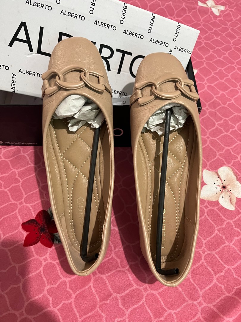 Alberto esme ballerina doll shoes, Women's Fashion, Footwear, Flats ...