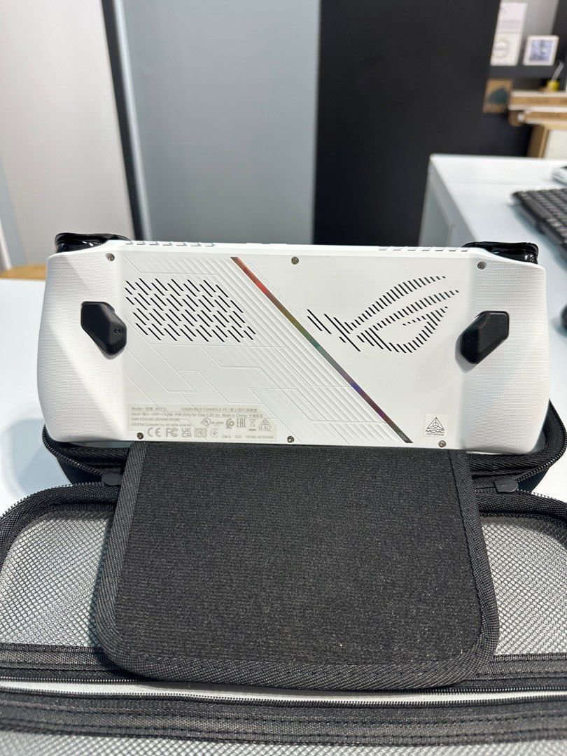 ASUS ROG ALLY (2023), Video Gaming, Video Game Consoles, Others on ...