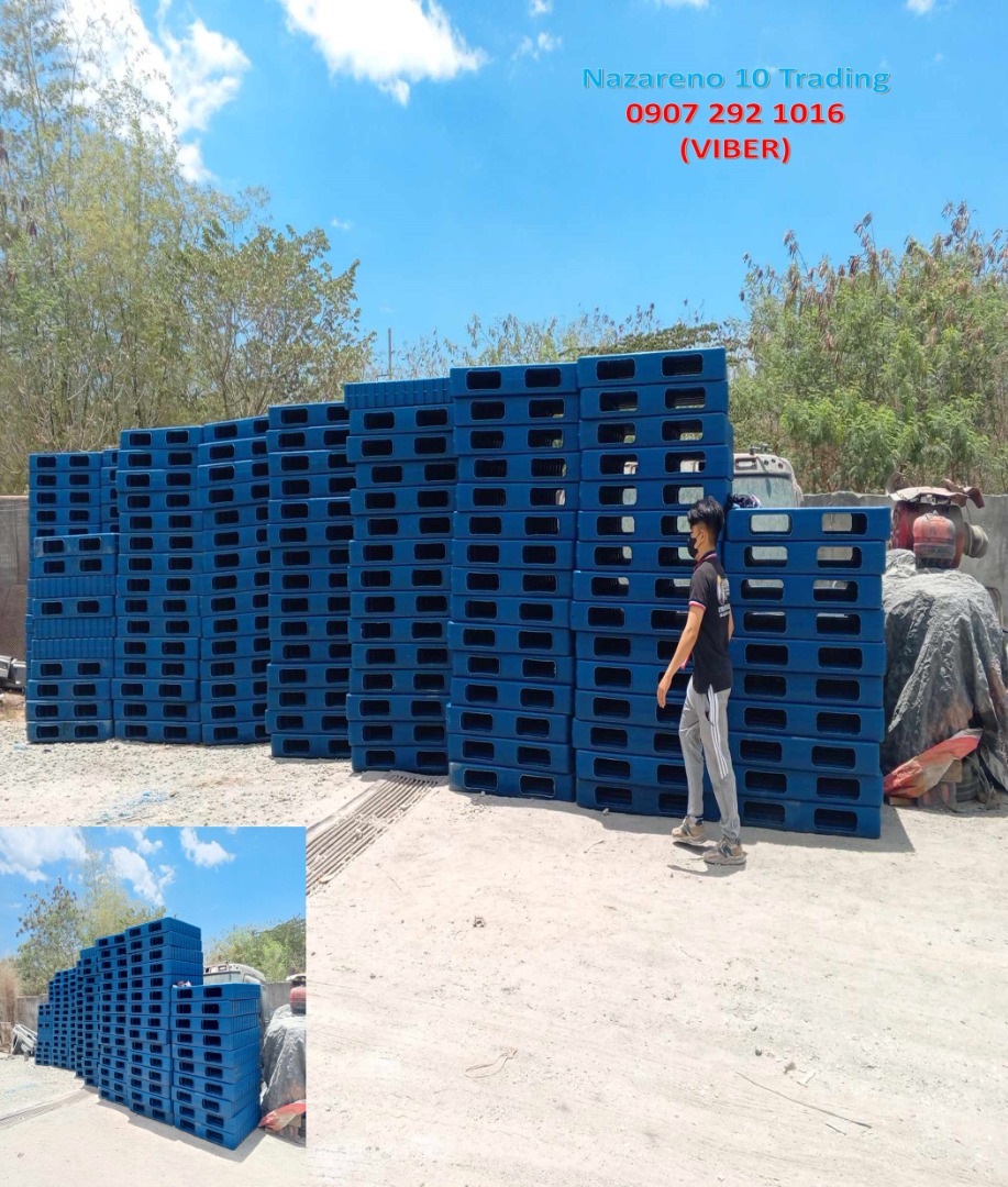Brand new plastic pallet, Commercial & Industrial, Construction ...