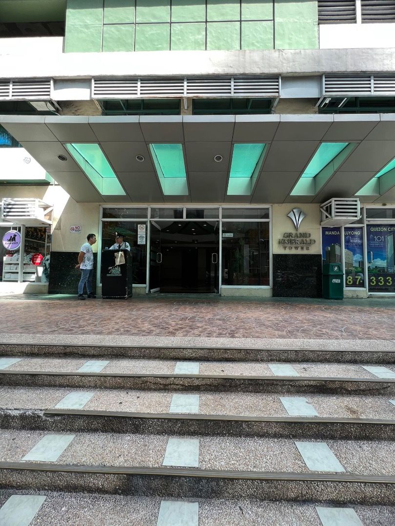 Commercial Office Space FOR SALE at Grand Emerald Tower Ortigas Pasig ...