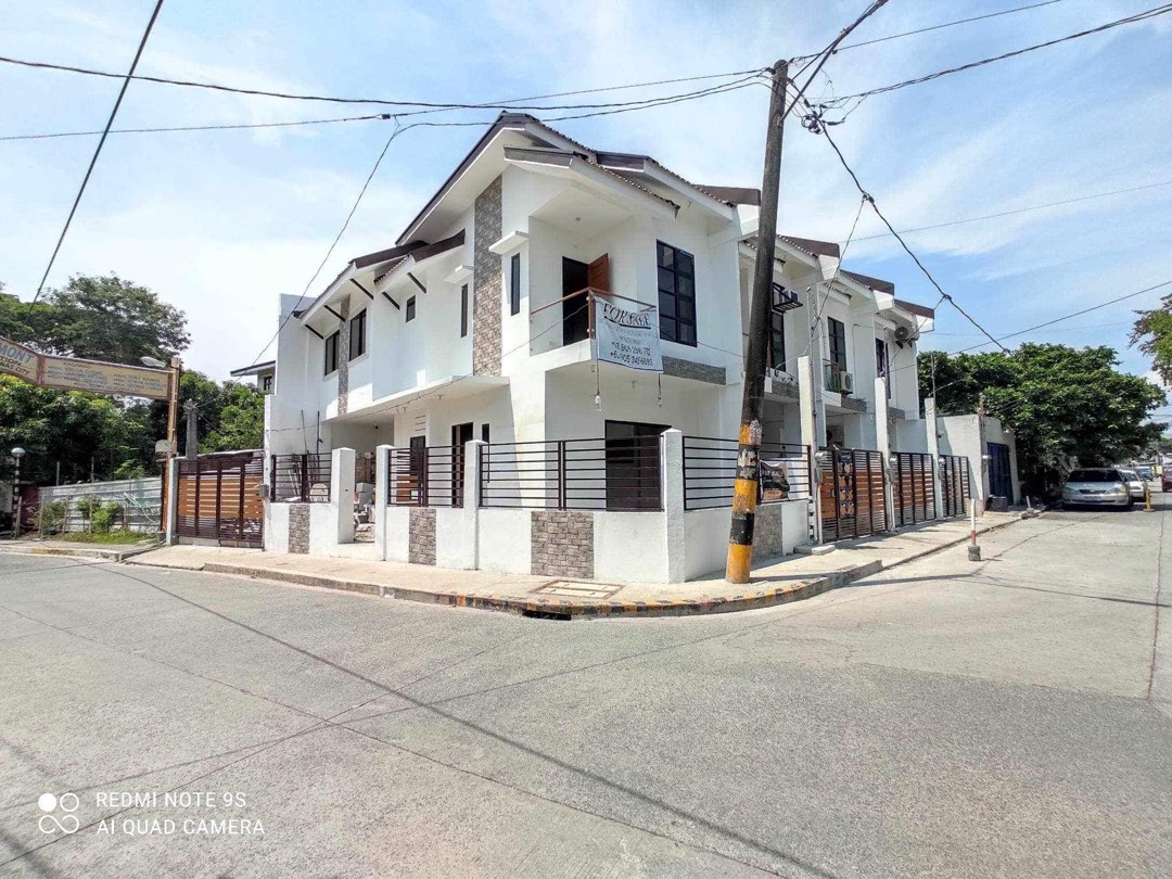Corner Unit Townhouse, Property, For Sale, House & Lot on Carousell