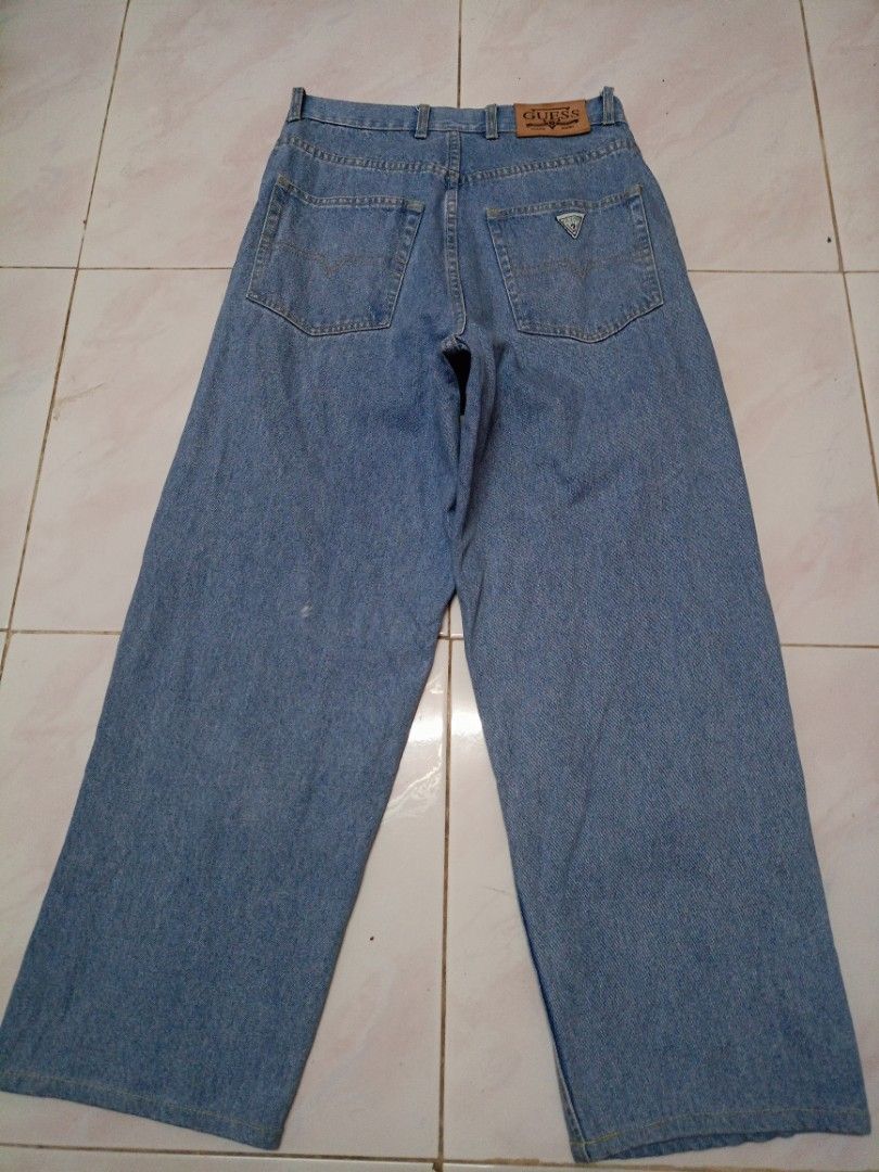 Guess beggy cutting, Men's Fashion, Bottoms, Jeans on Carousell
