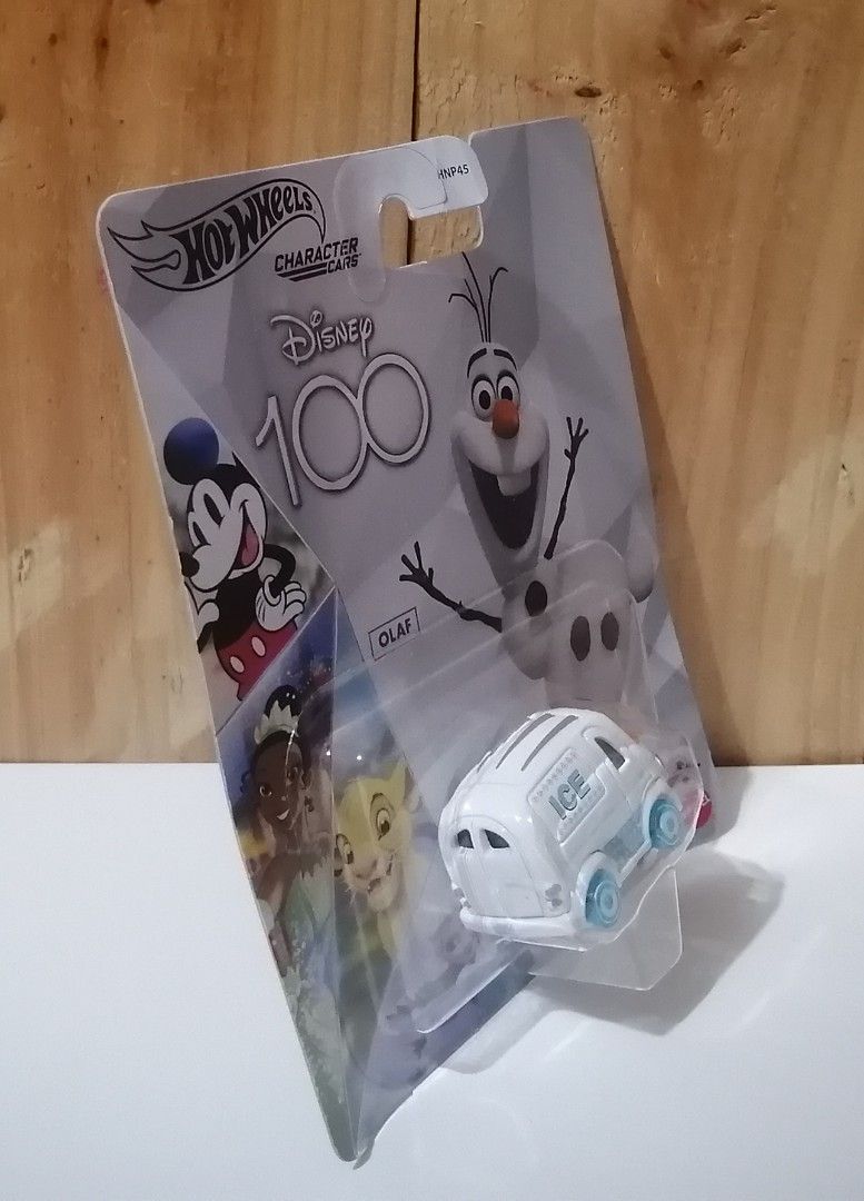 Hot Wheels Character Cars : Disney 100 OLAF, Hobbies & Toys, Toys ...
