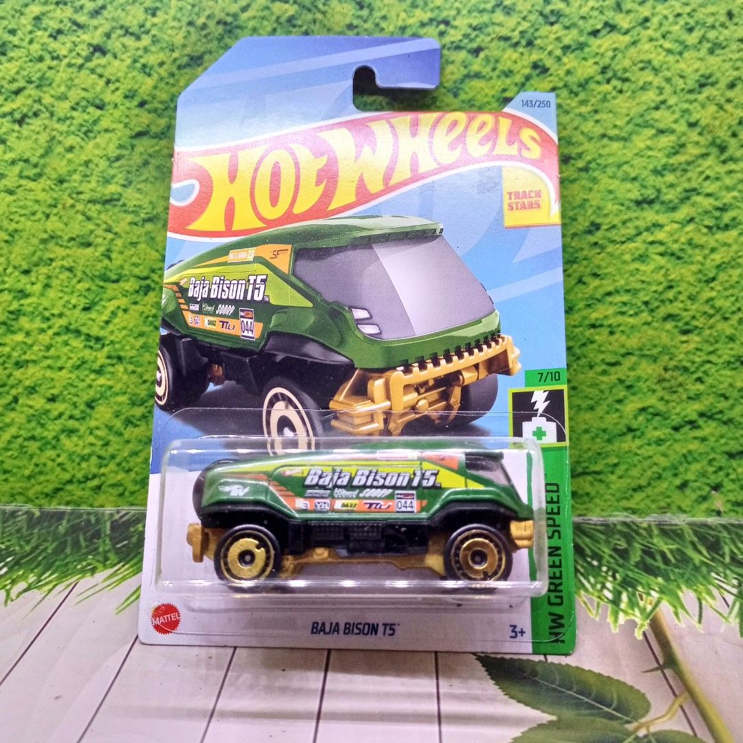 Hot Wheels Baja Bison T5 2022 Original, Toys & Collectibles, Mainan di ...