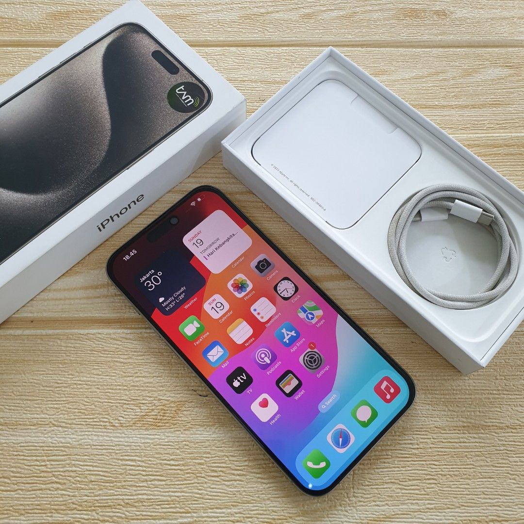 iPhone 15 Pro Max 256gb Garansi Resmi iBox, Telepon Seluler & Tablet ...