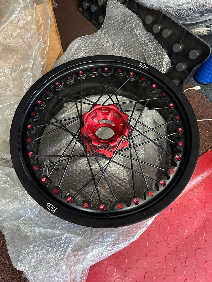 Kineo Rims for Ducati Multistrada 1200/1260/V4 Pikes Peak, Motorbikes ...