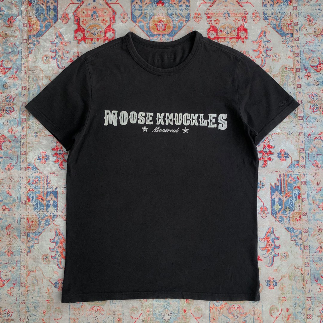 Moose Knuckles Montreal Tee, Fesyen Pria, Pakaian , Atasan di Carousell