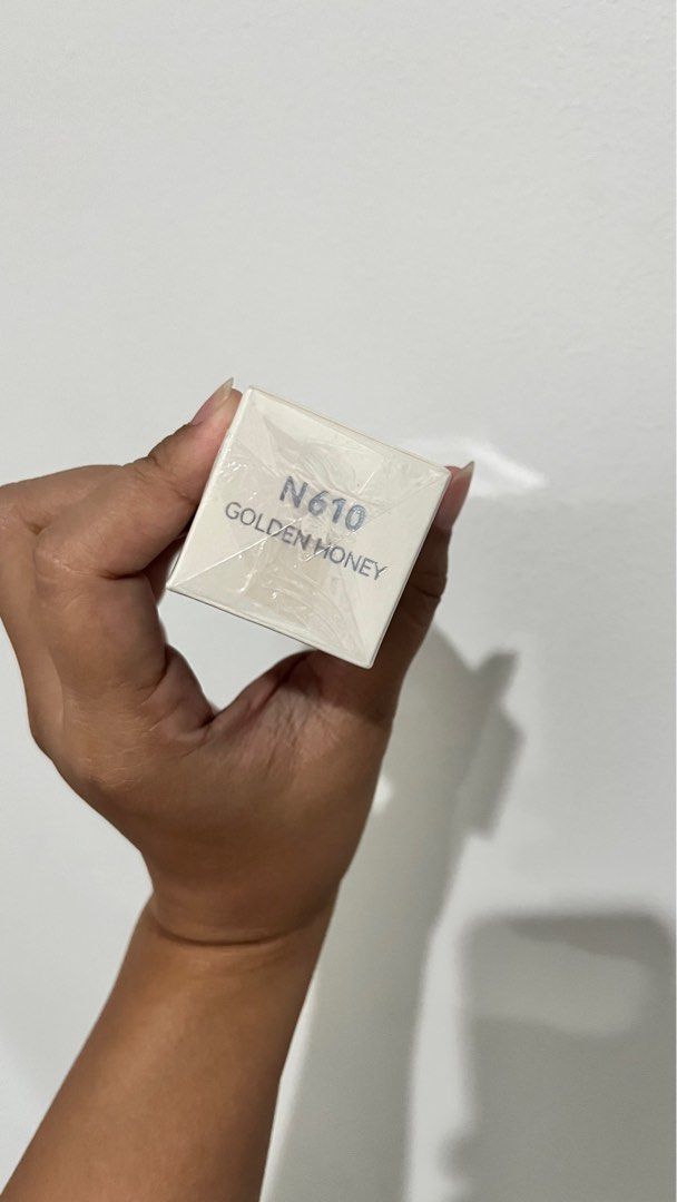 (NEW) YOU Cloud Touch Blurring Skin Tint Shade Golden Honey N610, Kesehatan & Kecantikan, Rias ...