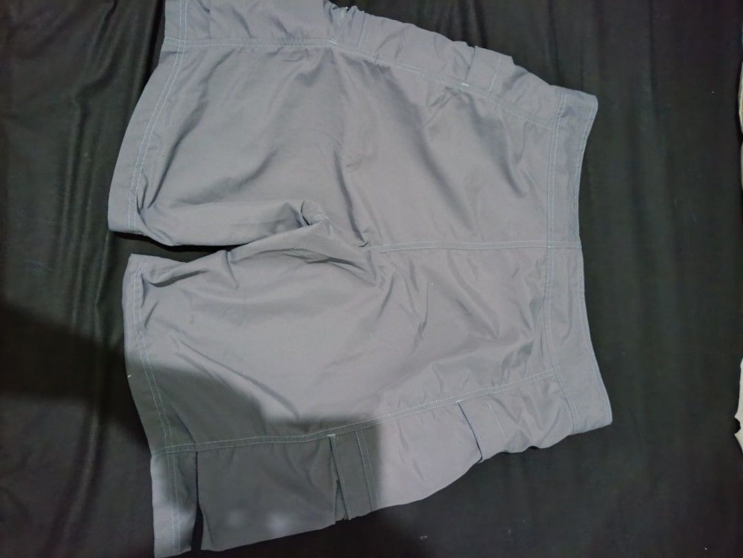Nike Acg Shortpant, Fesyen Pria, Pakaian , Bawahan di Carousell