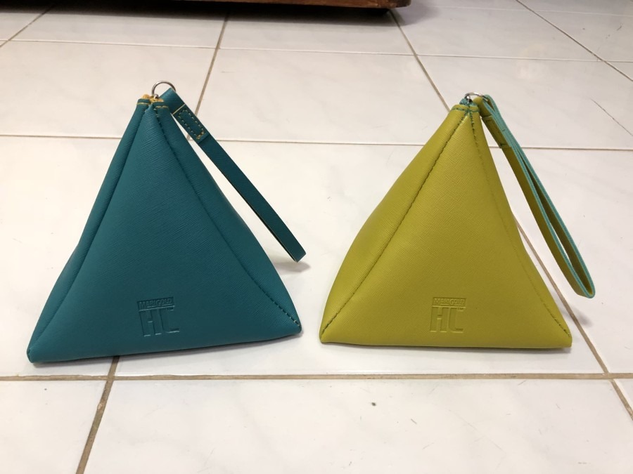 Pouch Tas Tenteng Clutch Bentuk Segitiga Biru Hij Tosqa Kuning Mustard ...