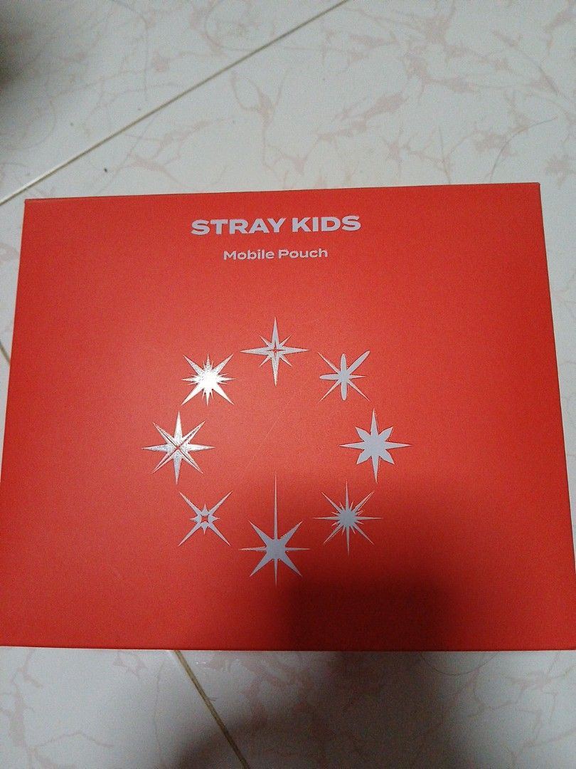 Stray Kids SLBS Samsung Mobile Pouch, Hobbies & Toys, Memorabilia ...