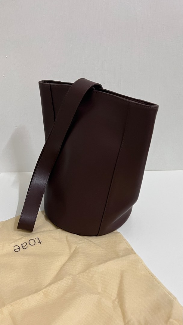 Toae 韓國品牌真皮水桶包, 她的時尚, 包包、錢包, 肩背、側背包在旋轉拍賣