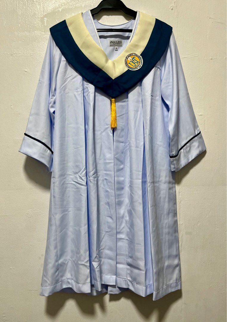 USTSHS Toga with Cap, Women's Fashion, Coats, Jackets and Outerwear on ...