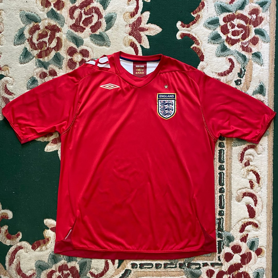 Vintage Umbro 2005/06 England Away Jersey, Men's Fashion, Activewear on ...
