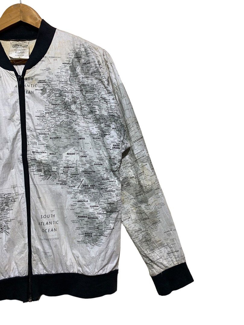 VTG WORLD MAP KURT COBAIN WORN, Men's Fashion, Coats, Jackets and ...