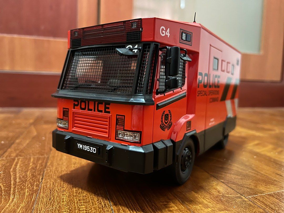 1:24 Singapore Police Force Special Operations Command Vehicle, Hobbies ...