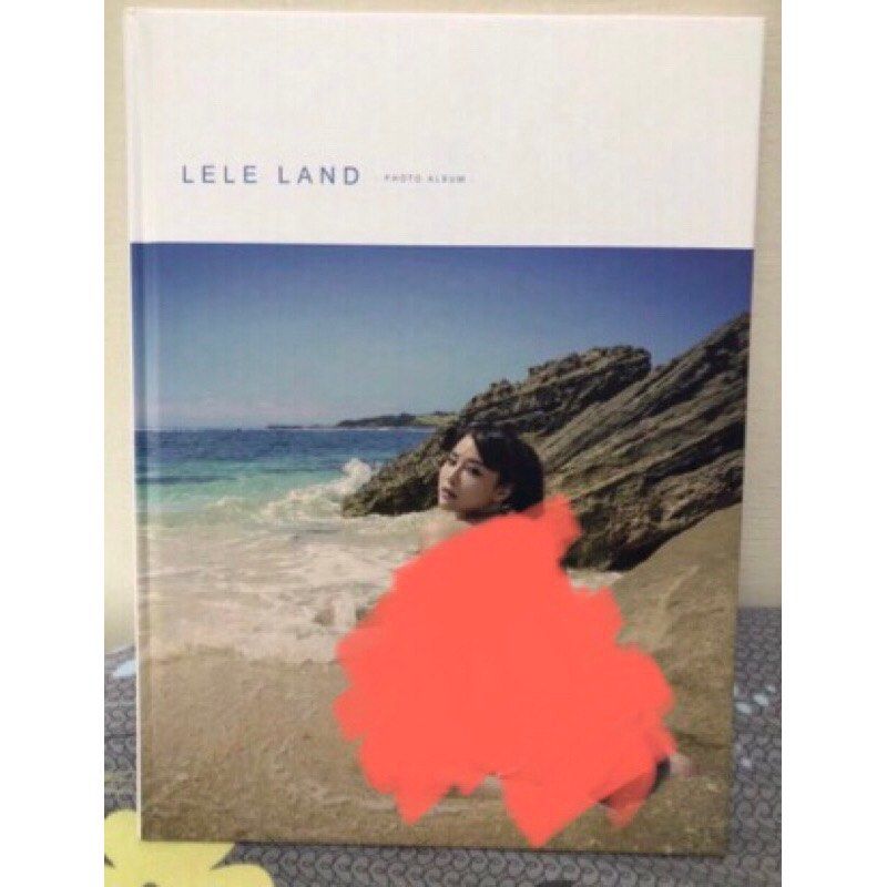 絕版 91 吳樂樂 LELEWU 限制級 巨乳女神 寫真集 簽名 唇印 乳拓 jvid 非 閣樓 penthouse 臺灣 本土 書況極佳，自藏書，歡迎下標！, 書籍、休閒與玩具, 收藏 ...
