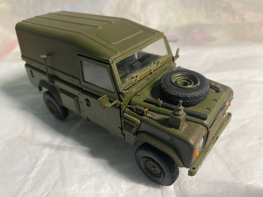 Defender 110 Hardtop Plastic Model Kits, Hobbies & Toys, Toys & Games ...