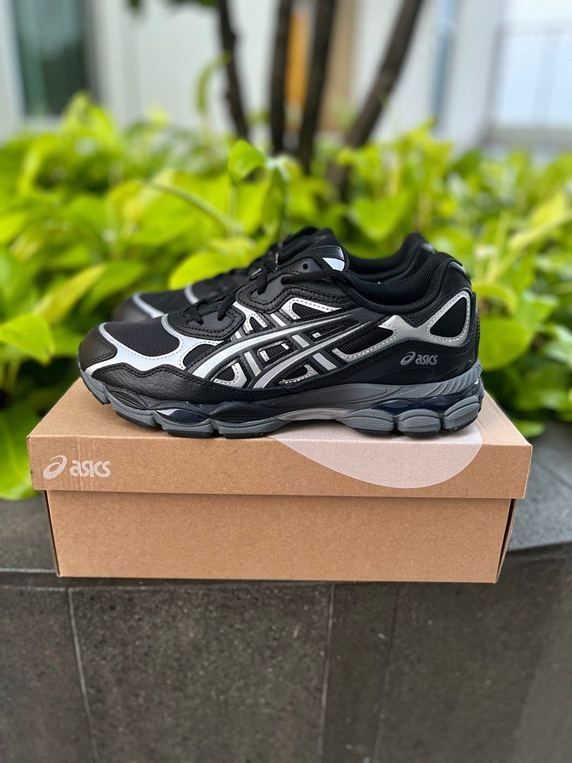 Asics Gel NYC Graphite Grey, Fesyen Pria, Sepatu , Sneakers di Carousell