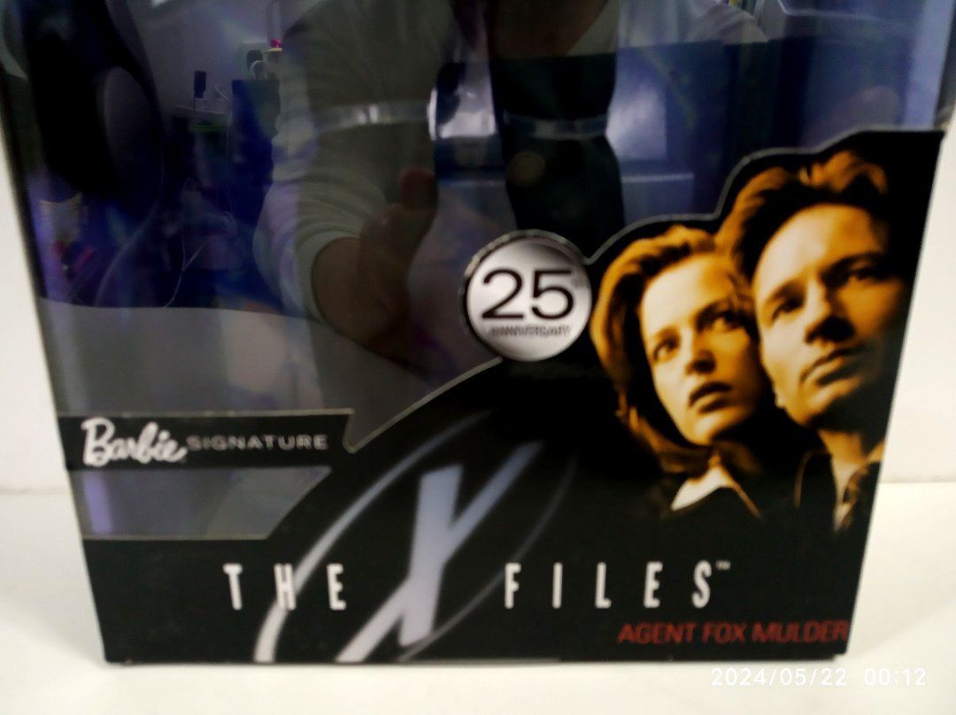 Barbie Signature 25th Anniversary The X Files Agent Fox Mulder Action ...