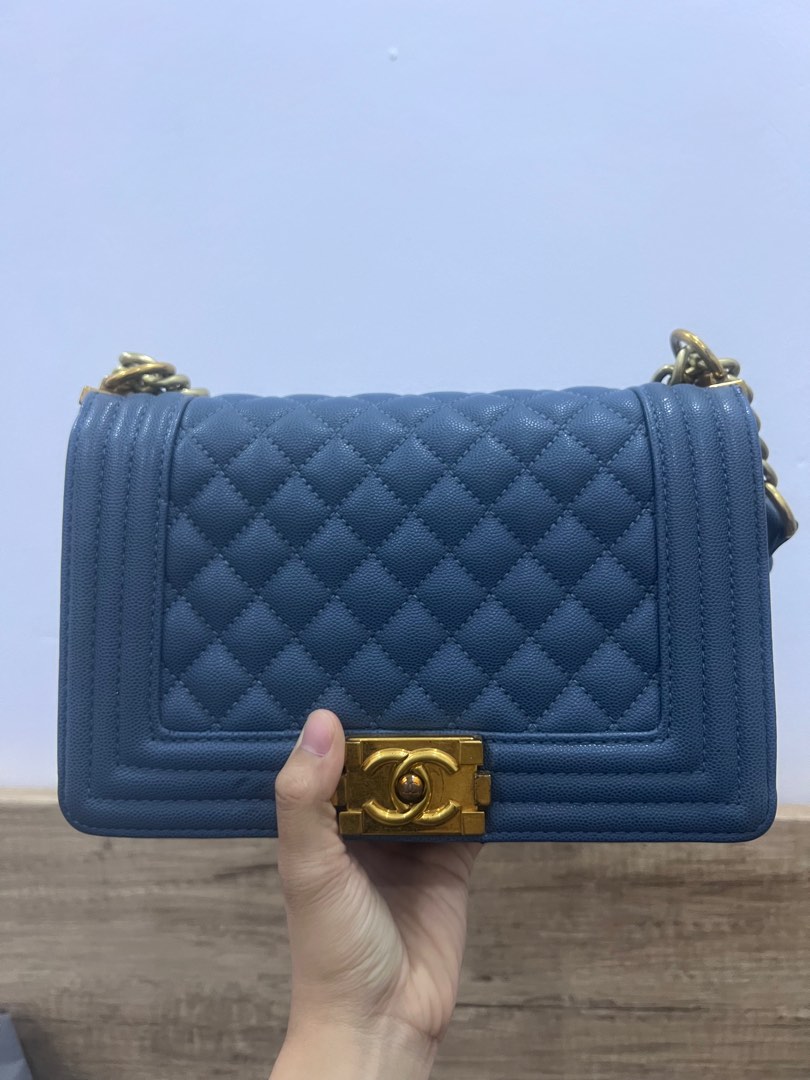 chanel boy blue, Barang Mewah, Tas & Dompet di Carousell