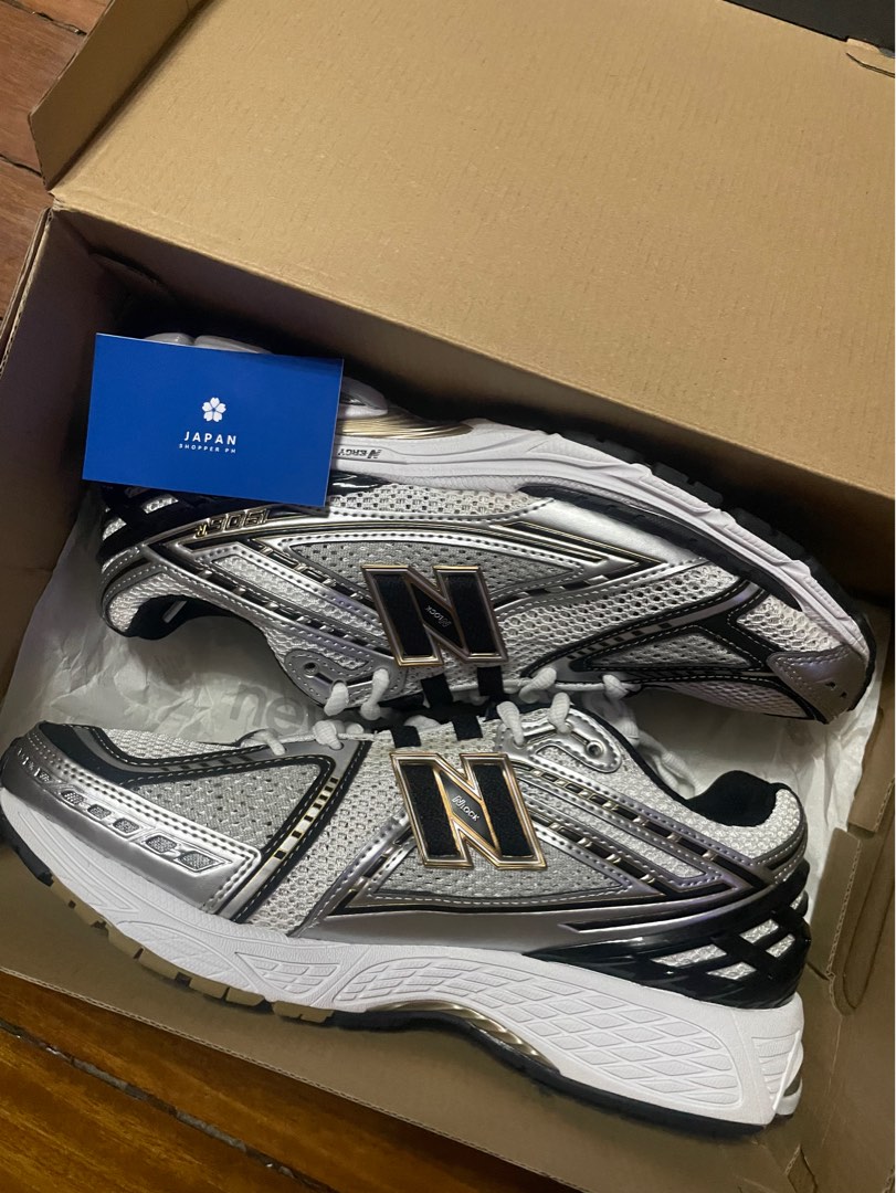 new balance 1906r metallic gold, Men's Fashion, Footwear, Sneakers on ...