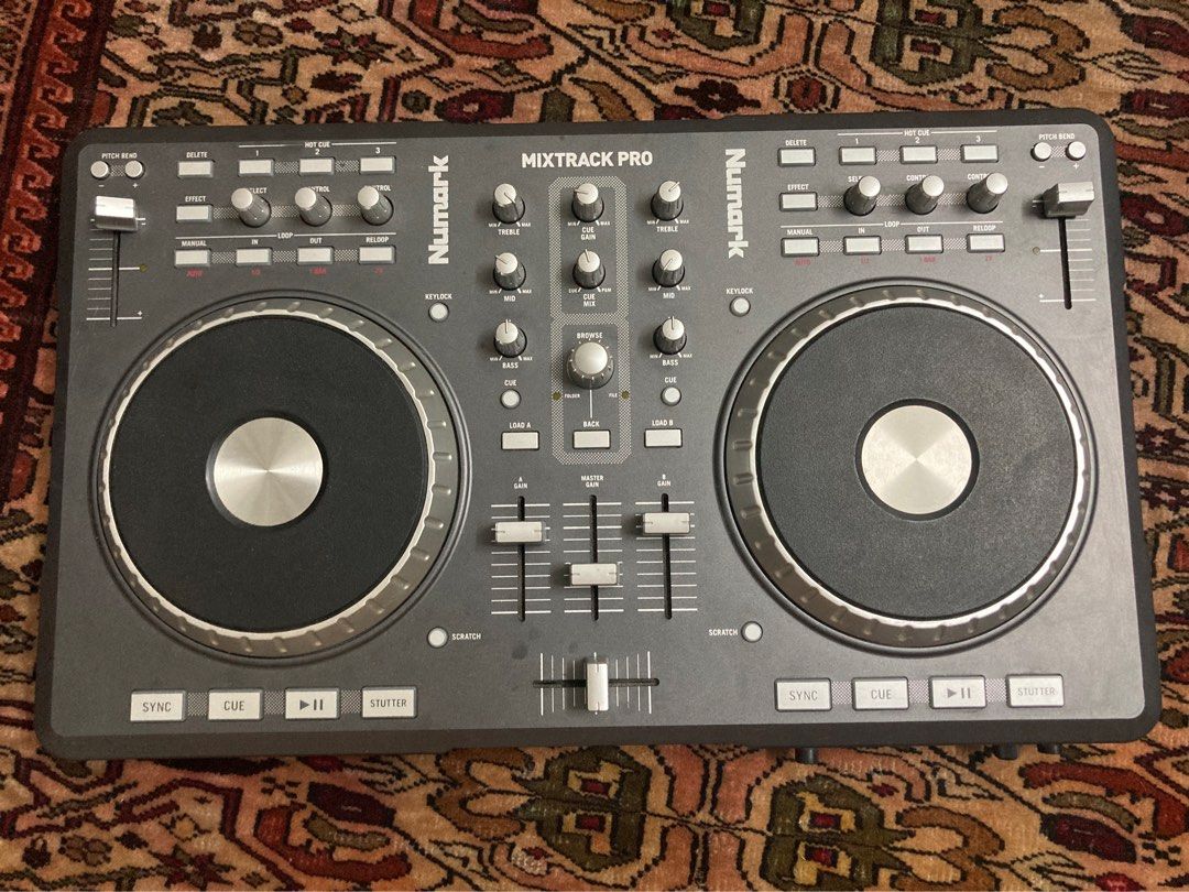 Numark Mixtrack PRO (Digital Turntable/Music Player) DJ , Audio ...