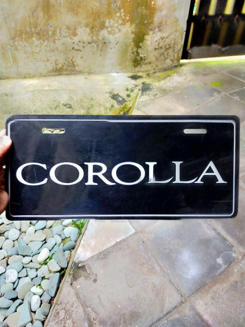 Plat Acrylic Toyota Corolla Bekas Display Dealer, Antik, Pajangan di ...