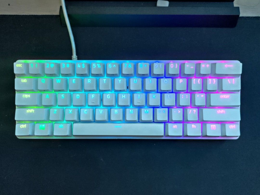 RAZER HUNSTMAN MINI MERCURY WHITE AND ASROCK A320M, Computers & Tech ...