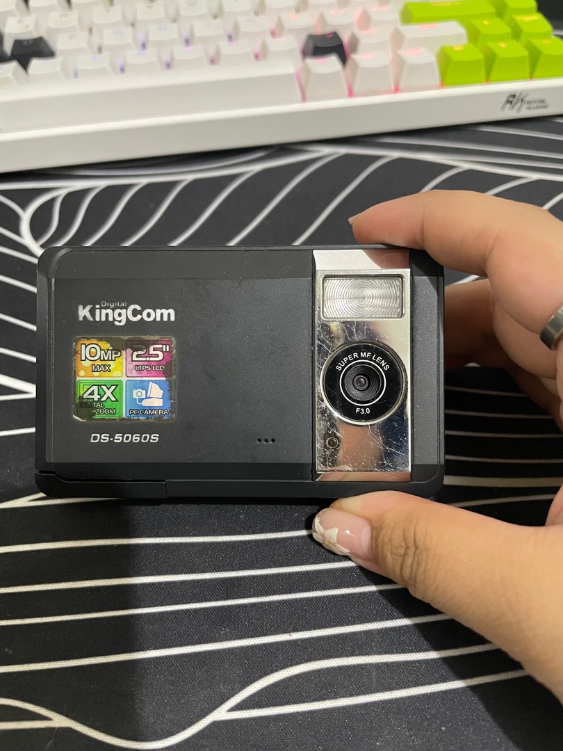 Vintage Digicam - KingCom DS-5060S, Photography, Cameras on Carousell