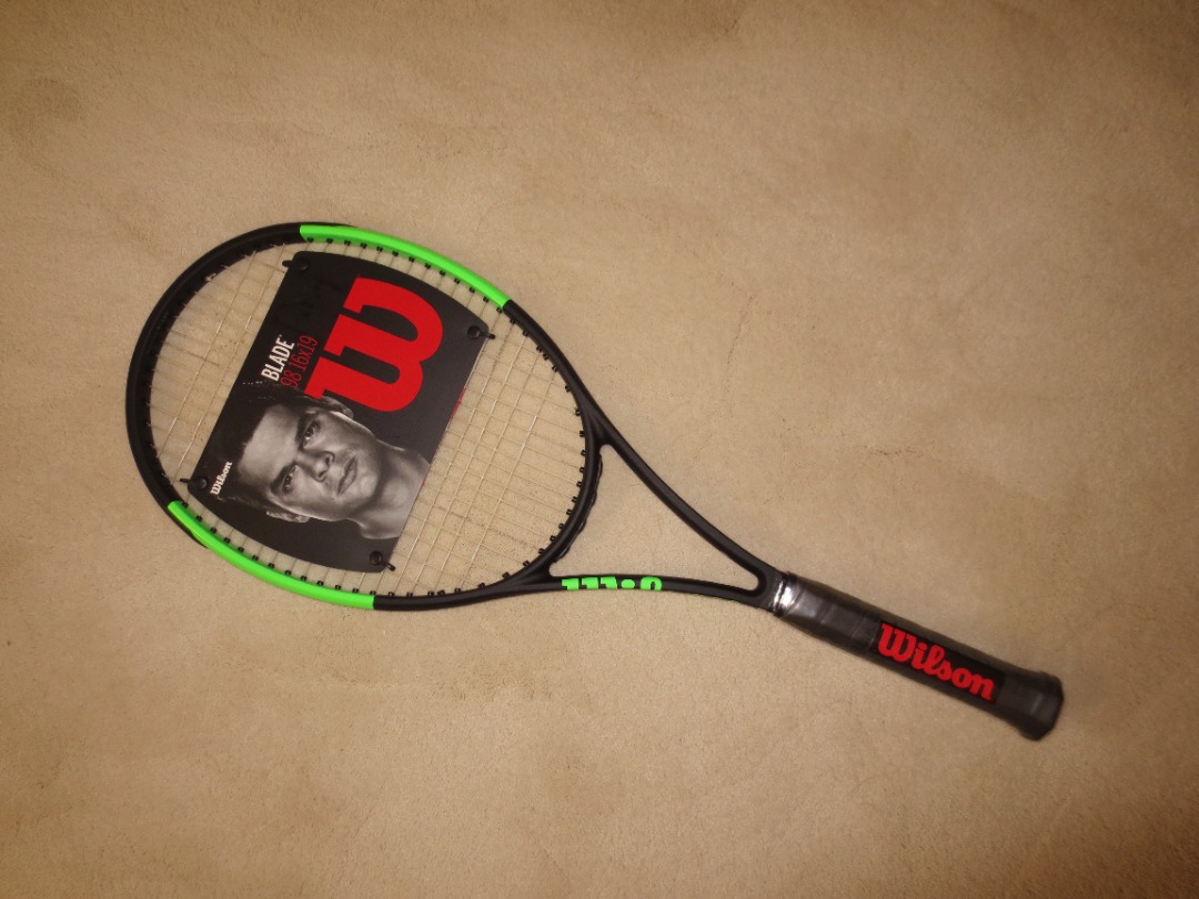 Wilson Blade 98 V6, Sports Equipment, Sports & Games, Racket and Ball ...