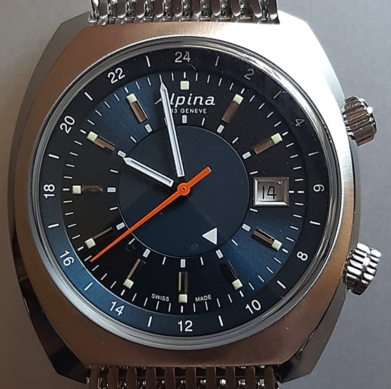 Alpina Startimer Pilot Heritage Automatic GMT Watch AL-555N4H6, Luxury ...