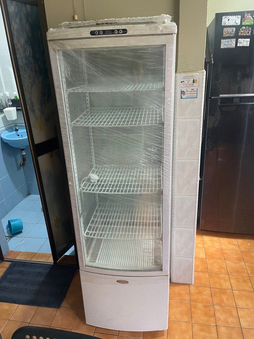 Chiller tinggi 4 cermin brand berjaya RM1200, TV & Home Appliances ...