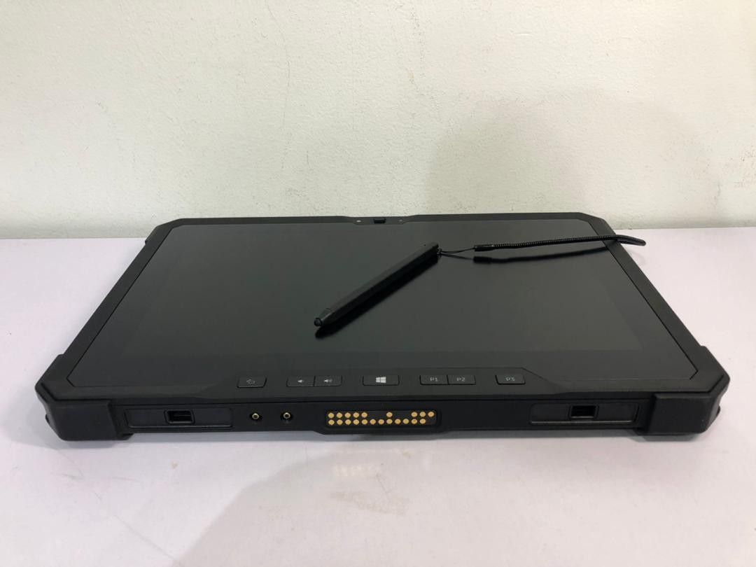 Dell Rugged extreme 7212, i5-7th gen, 8gb, 256gb ssd TOUCH SCREEN ...