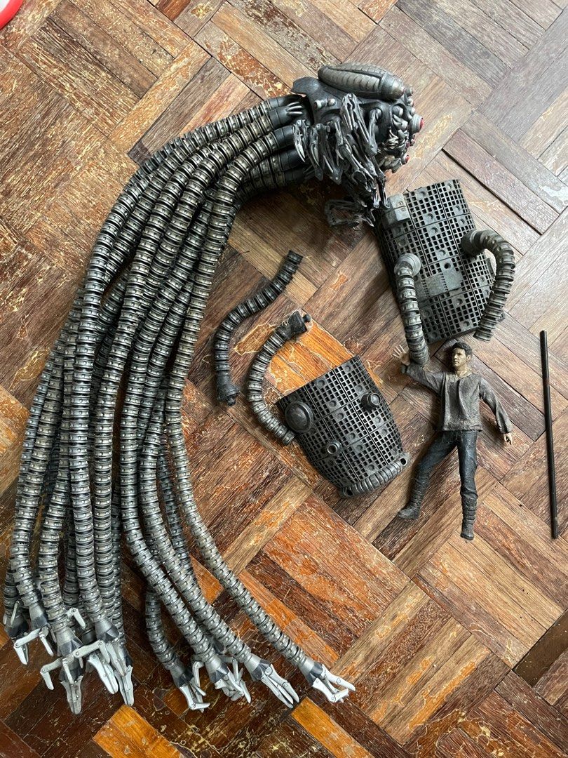 Matrix Sentinel loose, Hobbies & Toys, Toys & Games on Carousell