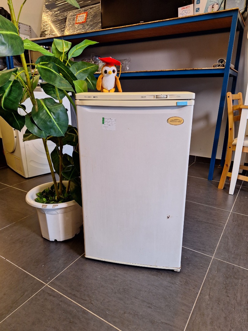 Mistral 100L Upright Standing Freezer FZ-100U | Pembeku Tegak Mistral ...